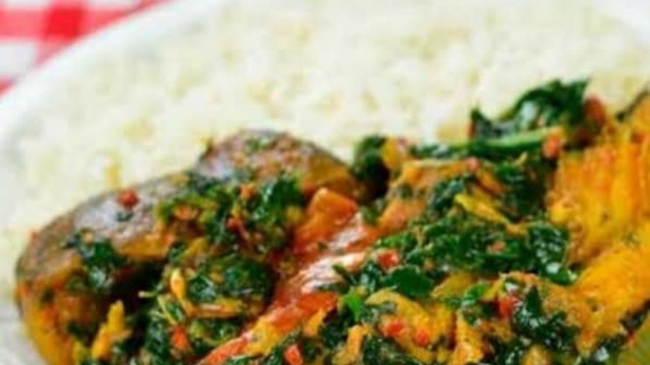 Unlock Flavor: How to Cook Efo Riro with Green Leaf Spinach (Easy Guide ...