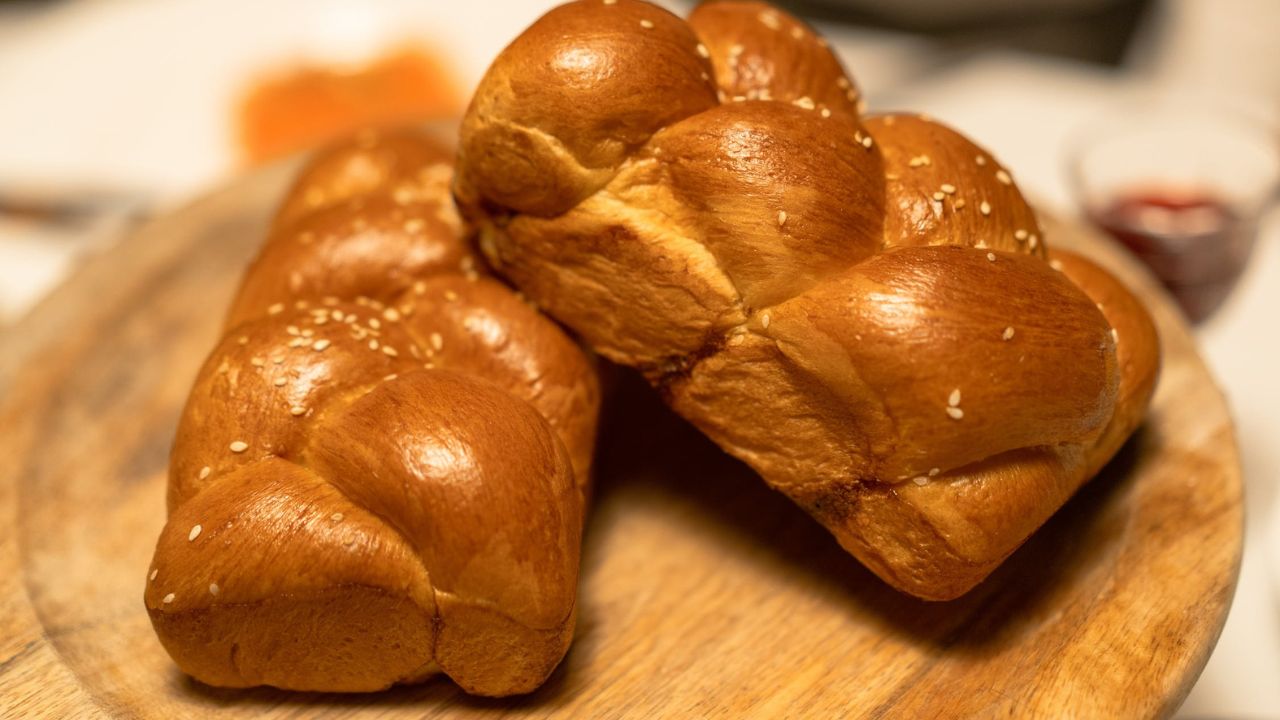 27 Interesting Types of Bread from Around the world - My Family Pride