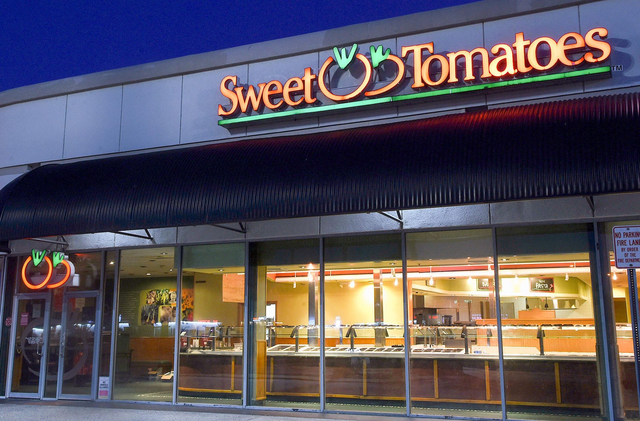 Sweet Tomatoes buffet chain permanently closing 97 restaurants ...